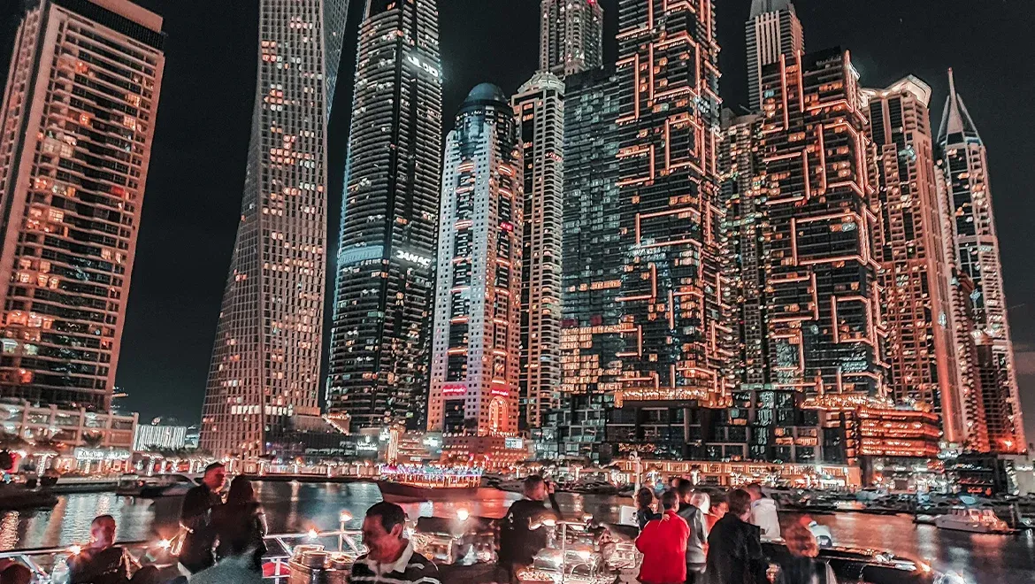 Dubai’s Population Surges in Q1 2024: Implications for Economy and Real ...